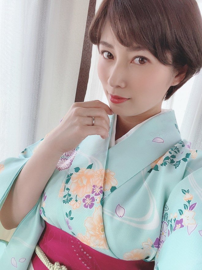 奥田咲MHWI直播的狂熱秘密 S1熟女天后背後的真相？